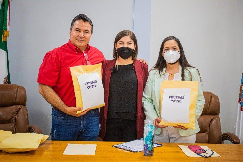 COBACH 26 ENTREGA A MEOQUI 200 PRUEBAS RÁPIDAS COVID-19